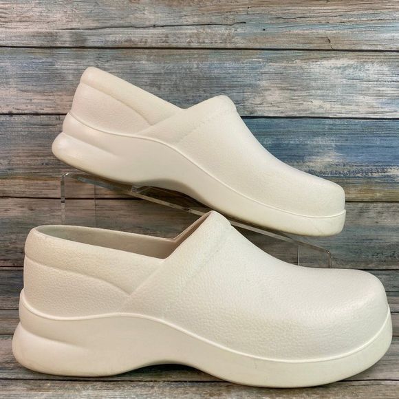 Klogs | Shoes | Klogsslip Resistant Work Clog Shoe Womens 8 White ...